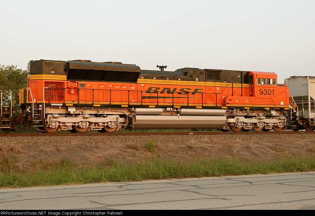 BNSF 9301